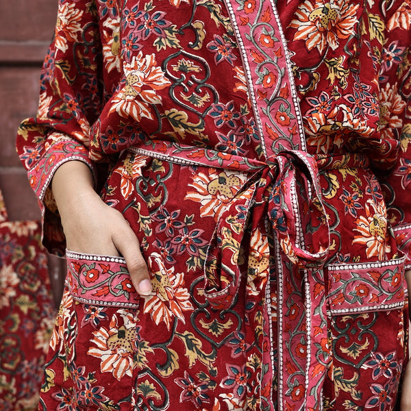 red-fabric-closeup.jpg?v=1657988581&width=600